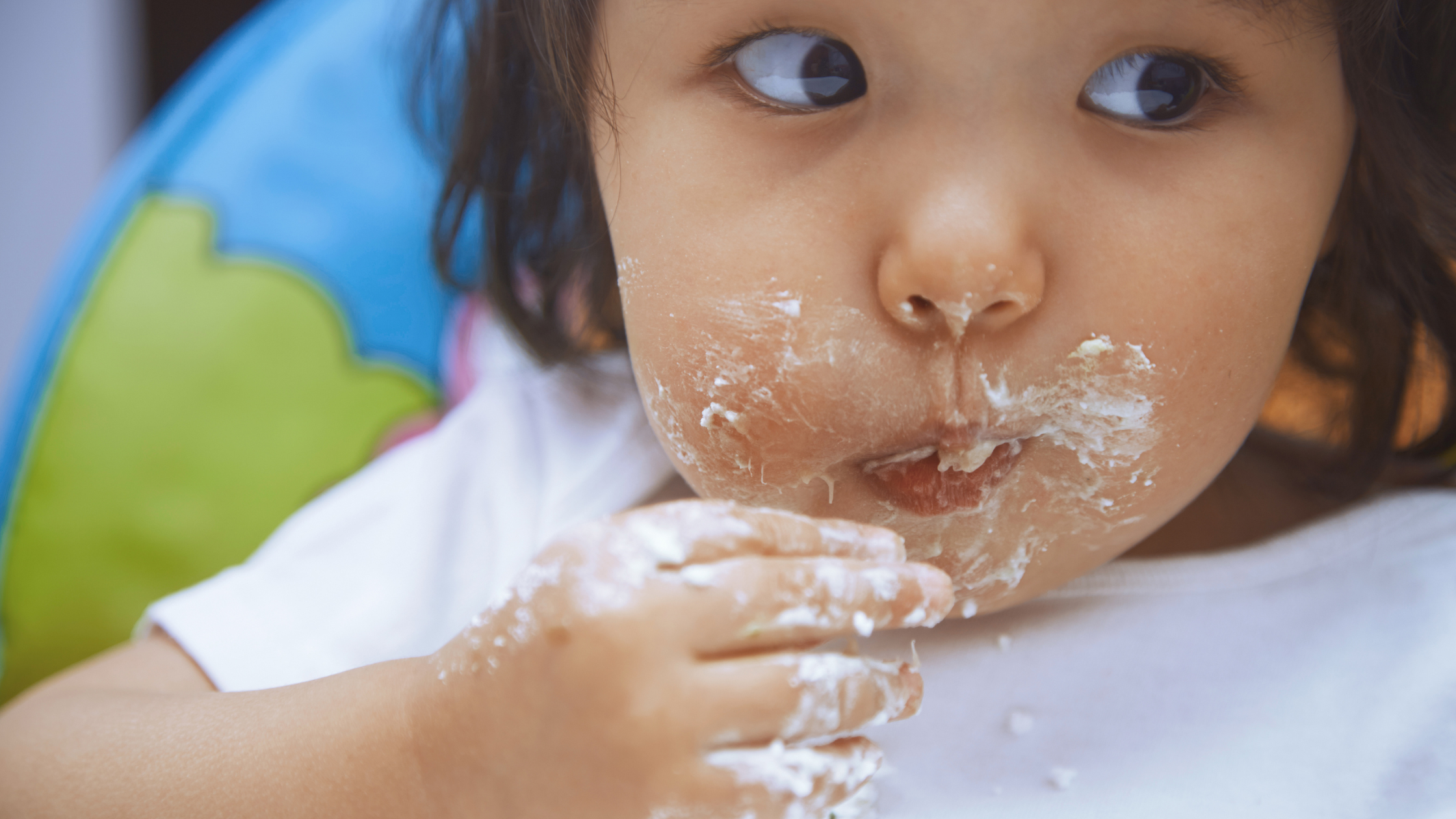 Mealtime Milestones: Encouraging Self-Feeding – rorosaur.com